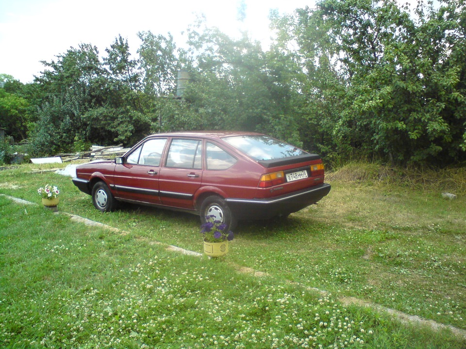 Лето 2013 — Volkswagen Passat Variant (B2), 1,6 л, 1986 года ...