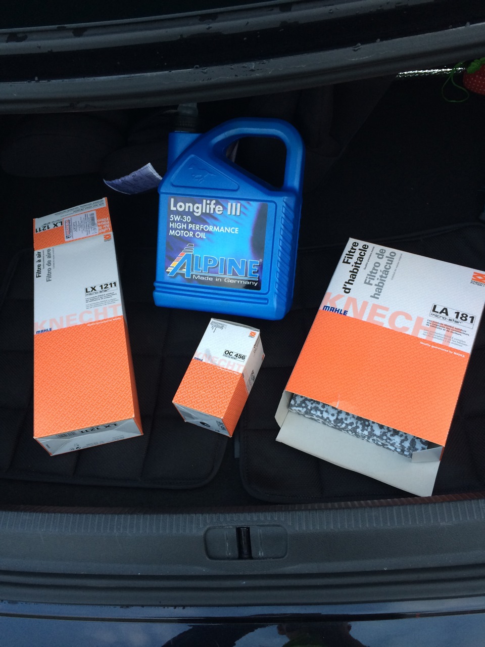 Замена масла и фильтров и проверка натяжителя цепи — Volkswagen Passat ...