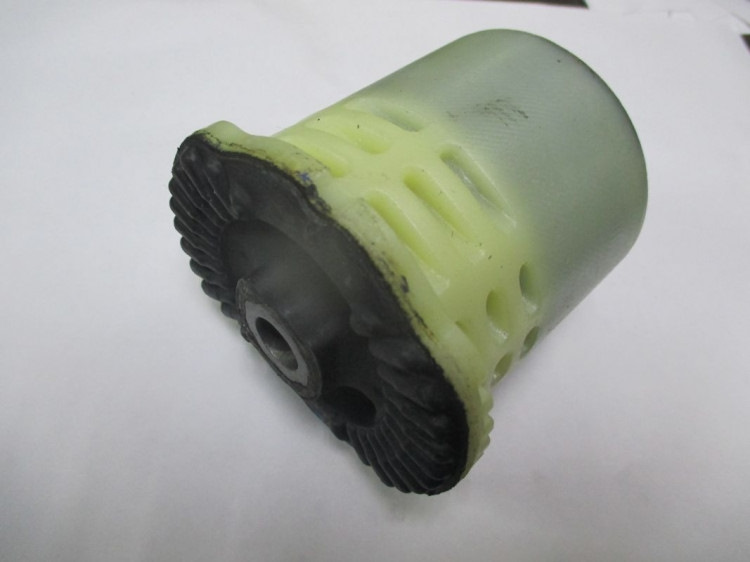 Замена сайлентблоков задней балки и замена масла — Chevrolet Cruze (1G ...