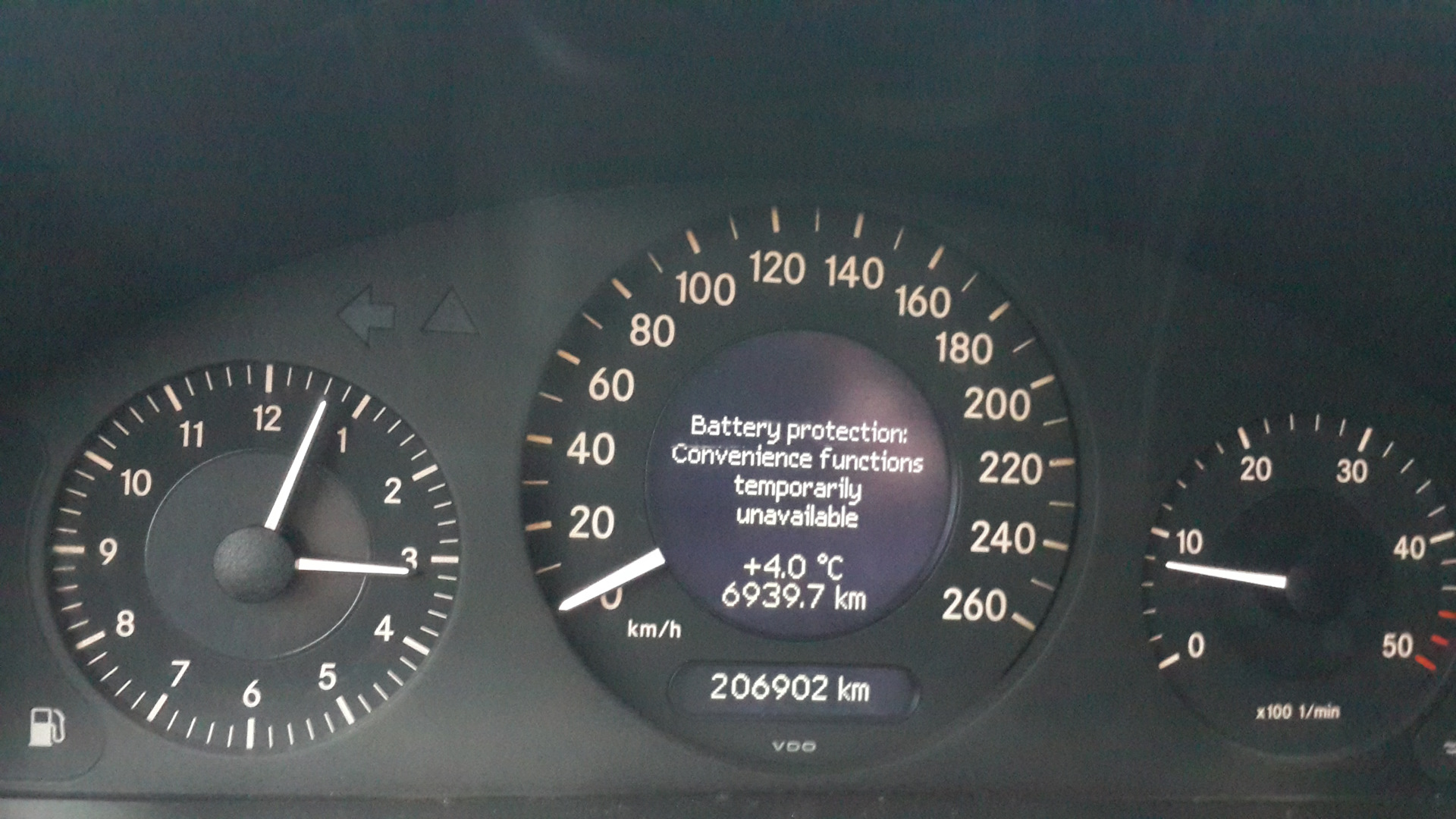 Замена АКБ — Mercedes-Benz E-Class (W211), 2,2 л, 2005 года | своими ...