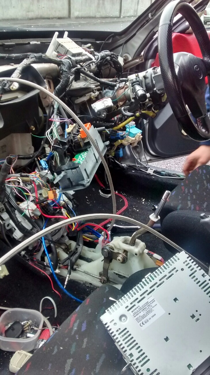 Record: May 16, 4:56 pm — Toyota Corolla Levin (AE110/111), 1,6 л, 1999 ...