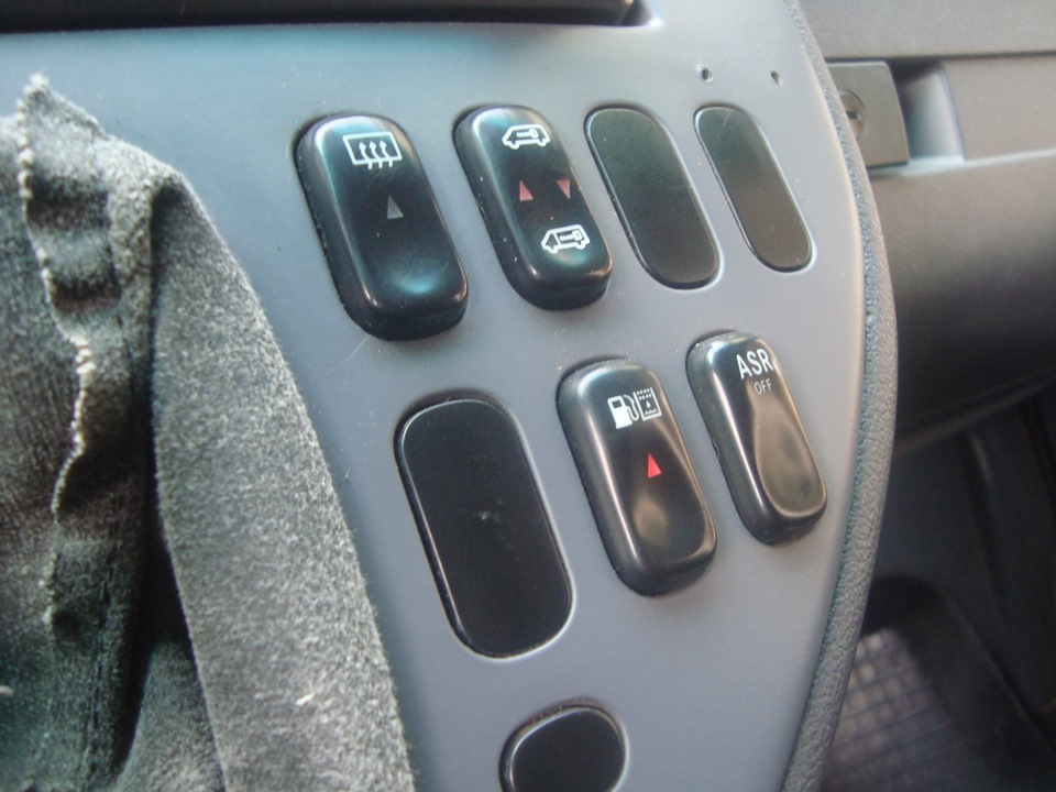 Дооснащение: Датчик наличия воды в топливном фильтре — Mercedes-Benz ...