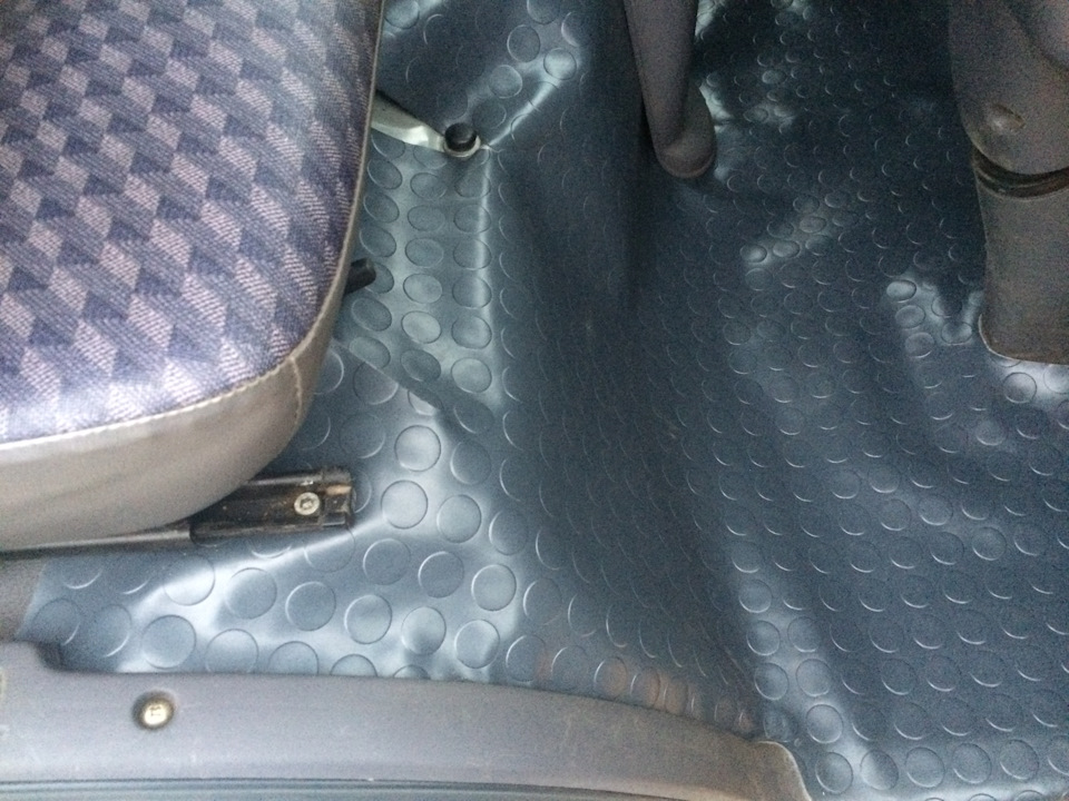 Пол есть! Мужской пол!Автолин всем в помощь!))) — Nissan Atlas, 2,7 л ...