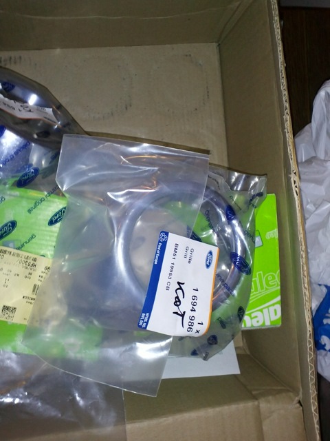 1694986 Решетка бампера окантовка хром.левая (для а/м с противот ...