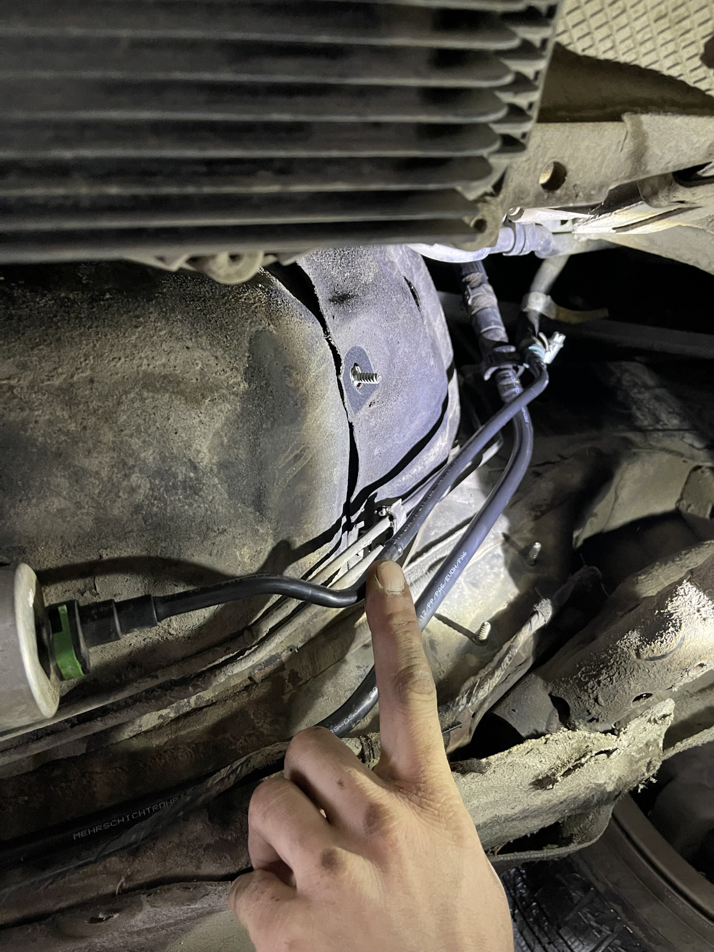 7. Аромат солярки и сальники впуска — BMW 3 series (F30), 2 л, 2012 ...