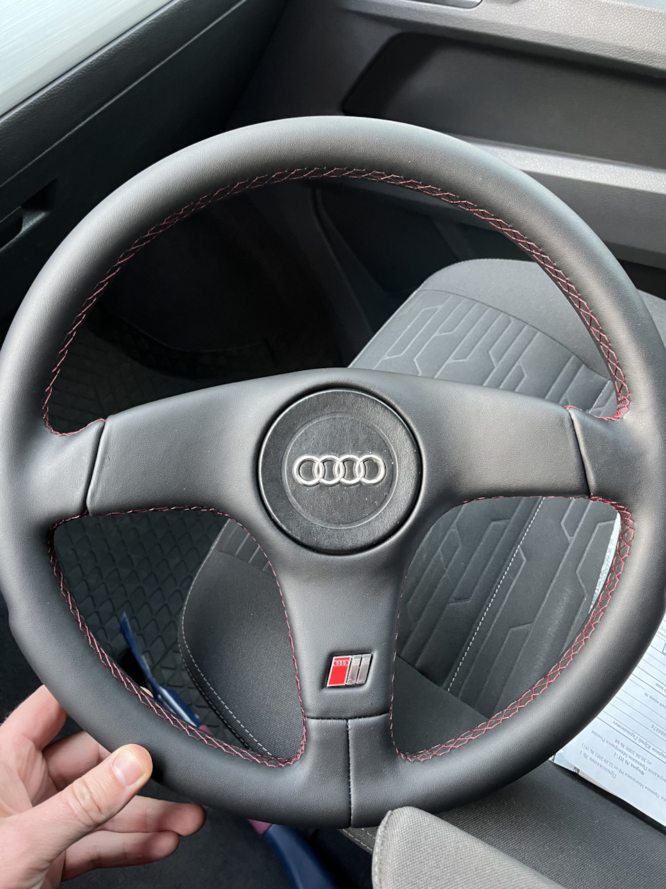 Теперь у нас такой руль — Audi 80 B4 2 2 л 1994 года просто