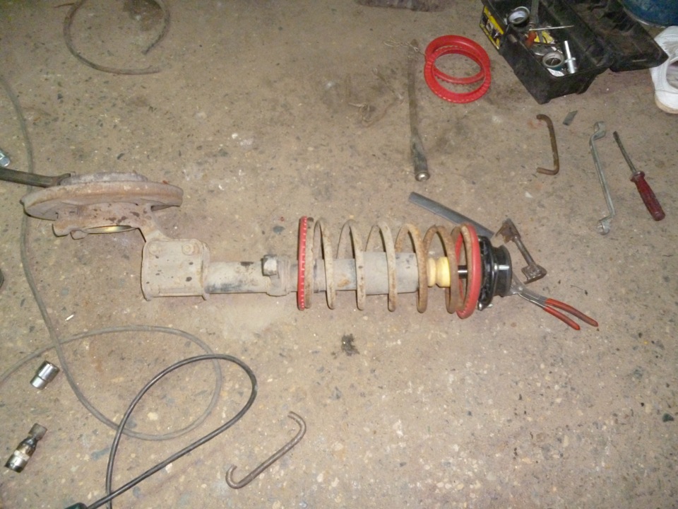 Опоры стоек "Севи" — Lada 2114, 1,6 л, 2007 года | тюнинг | DRIVE2