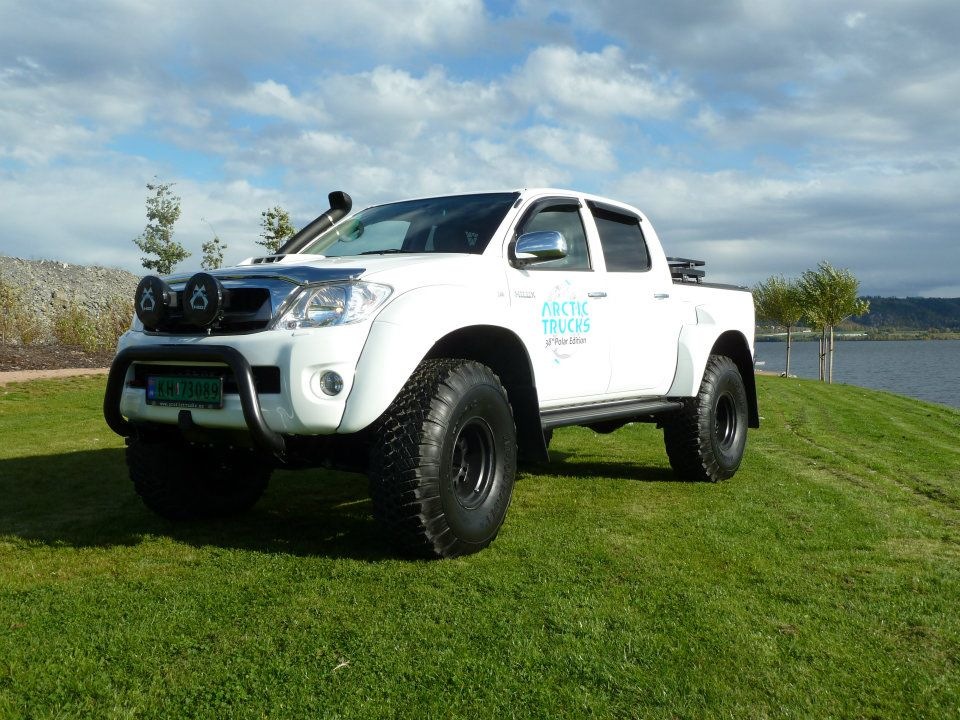 Toyota Hilux в комплектации AT38 — DRIVE2