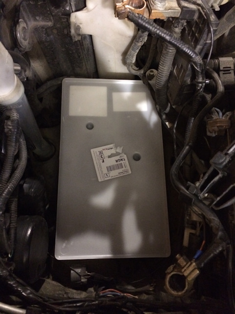 7443135040 Подставка аккумуляторной батареи TOYOTA LEXUS | Запчасти на ...