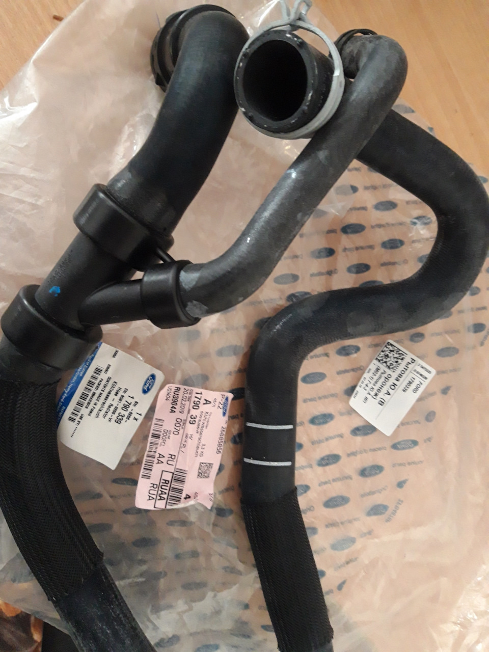 1790339 Патрубок радиатора охлаждения нижний Mon07 Ford | Запчасти на ...