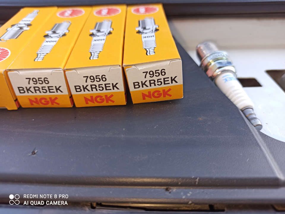 Огниво NGK bkr5ek — Lada Largus Cross, 1,6 л, 2015 года | расходники ...