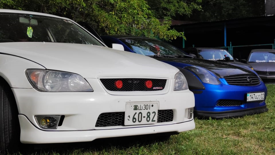 Toyota Altezza 2.0 бензиновый 1999 | TRD Style ホワイトパール на DRIVE2