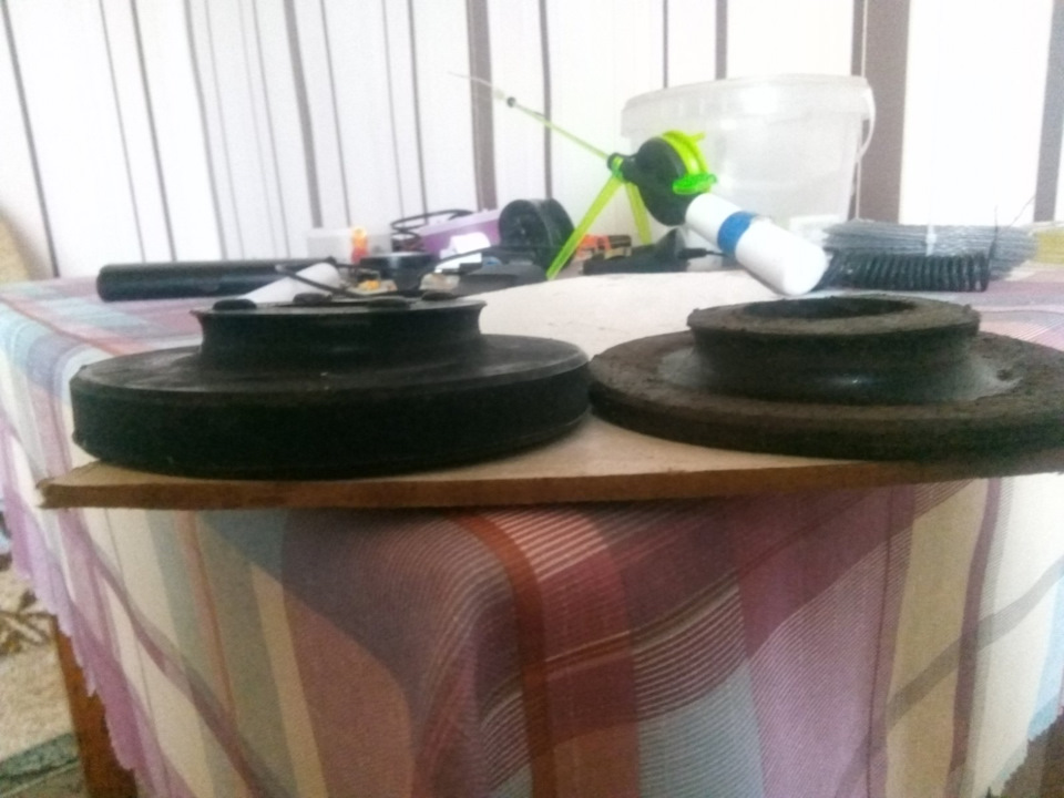 Подкладки пружин от Audi A3 — Skoda Octavia A7 Mk3, 1,8 л, 2019 года ...