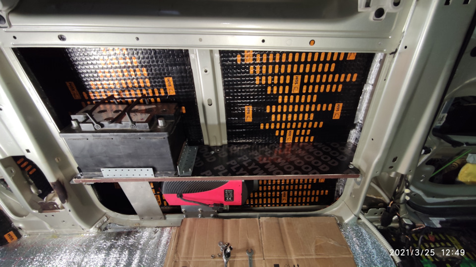 Полка для второго 🔋аккумулятора. Термоизоляция выхлопной трубы ...