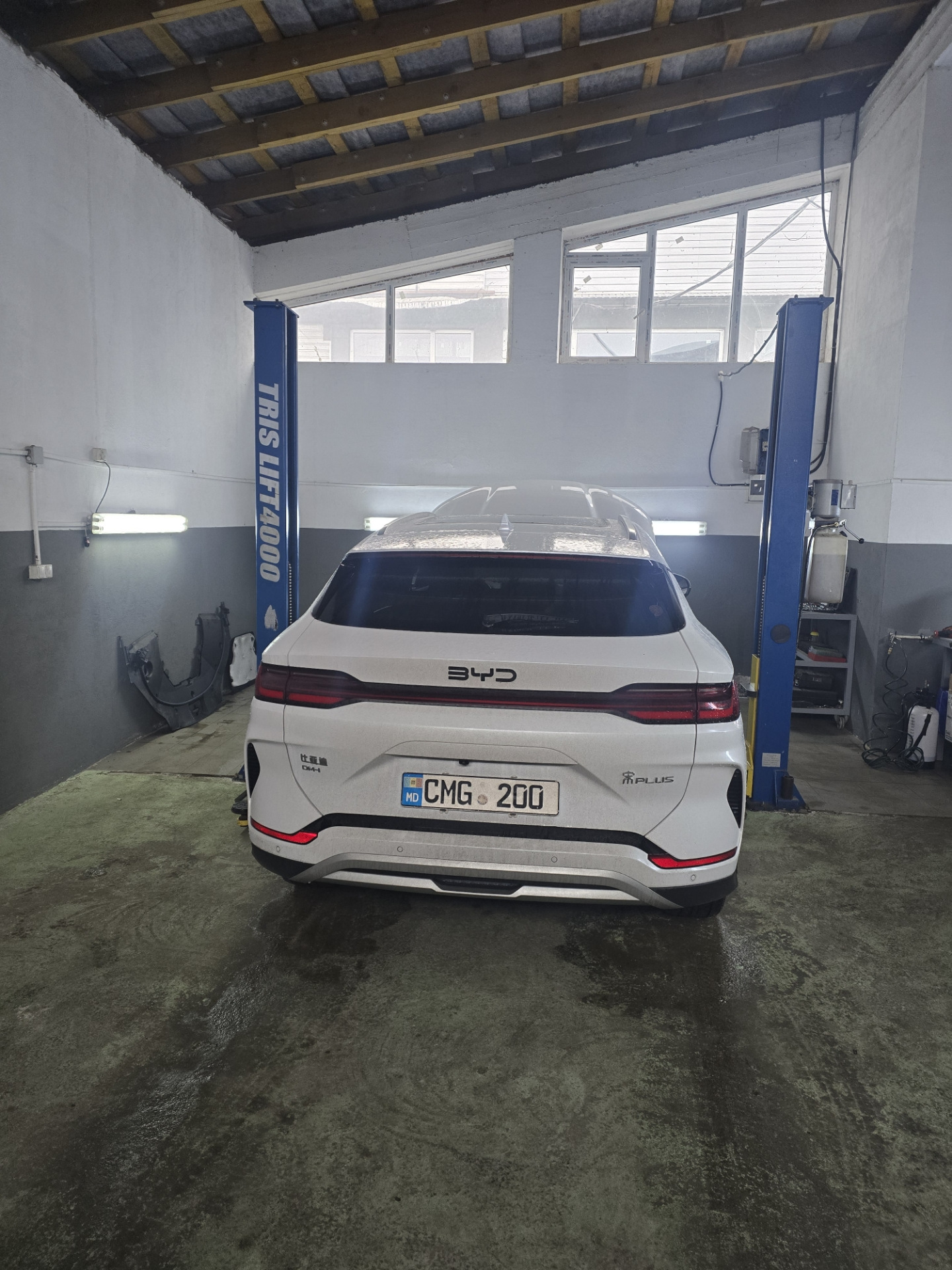 Первая замена масла — BYD Song Plus DM-i, 1,5 л, 2024 года | плановое ...