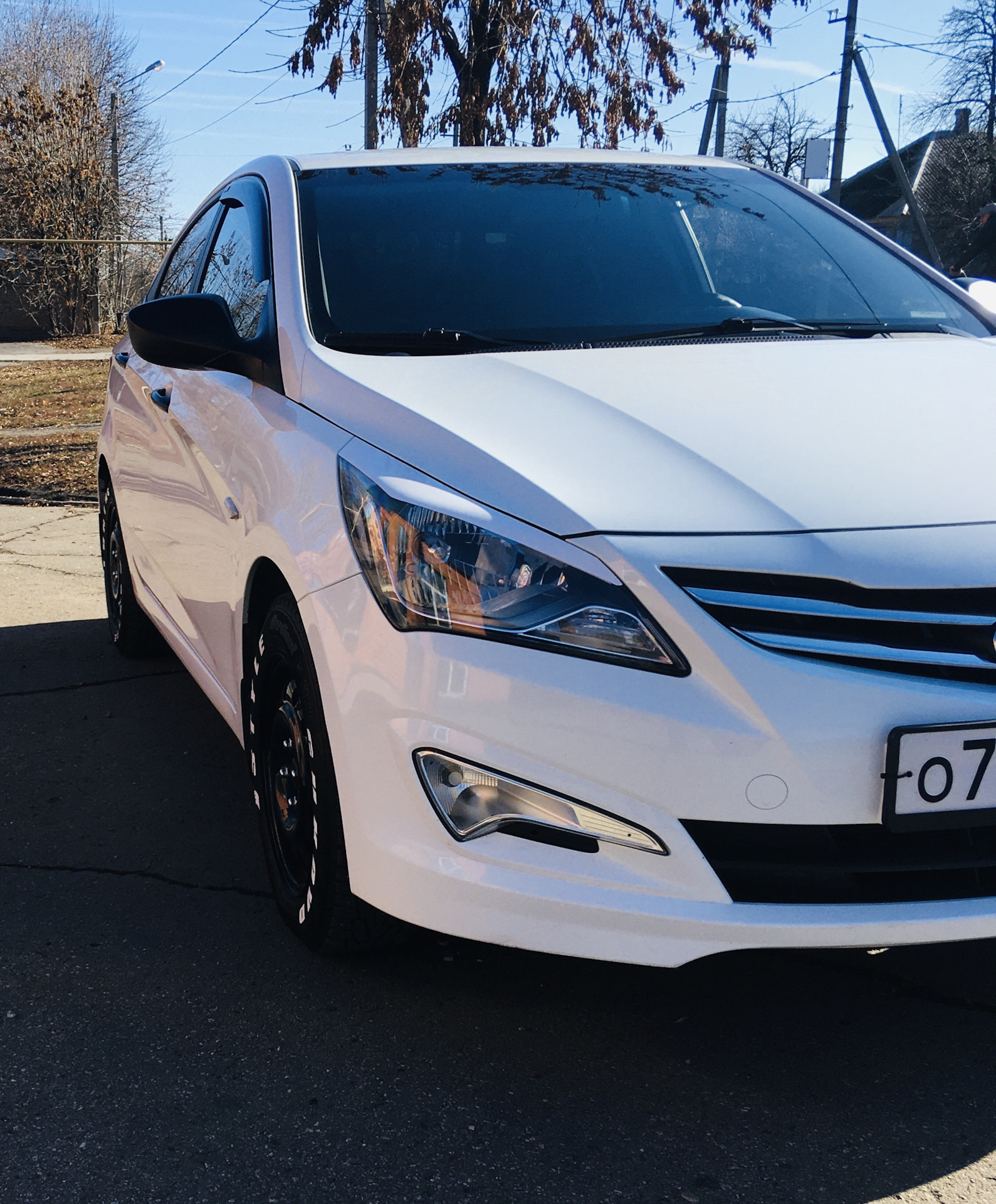 Солярис 2014 реснички на фары — Hyundai Solaris, 1,4 л, 2015 года ...