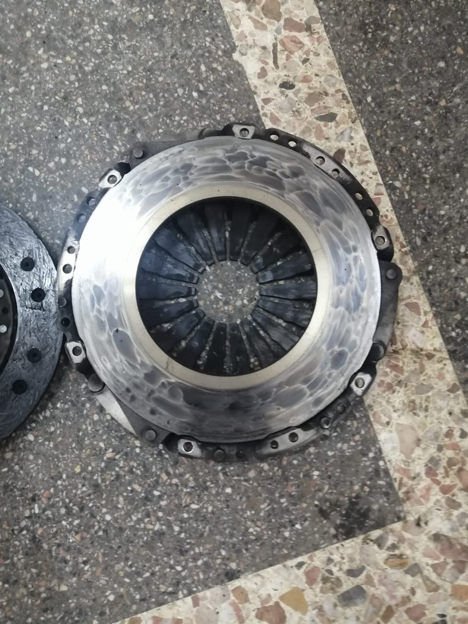 Замена сцепления на Альфу в условиях кризиса. — Alfa Romeo Giulietta ...