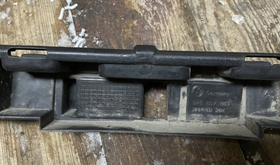 Кронштейн заднего бампера golf 6 5k6807863 на Volkswagen Golf Mk6. Б/у ...