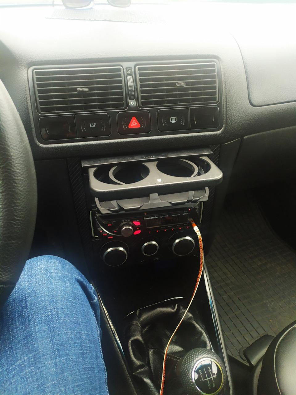 Приобрел подстаканники — Volkswagen Golf Mk4, 1,4 л, 2001 года | аксессуары | DRIVE2