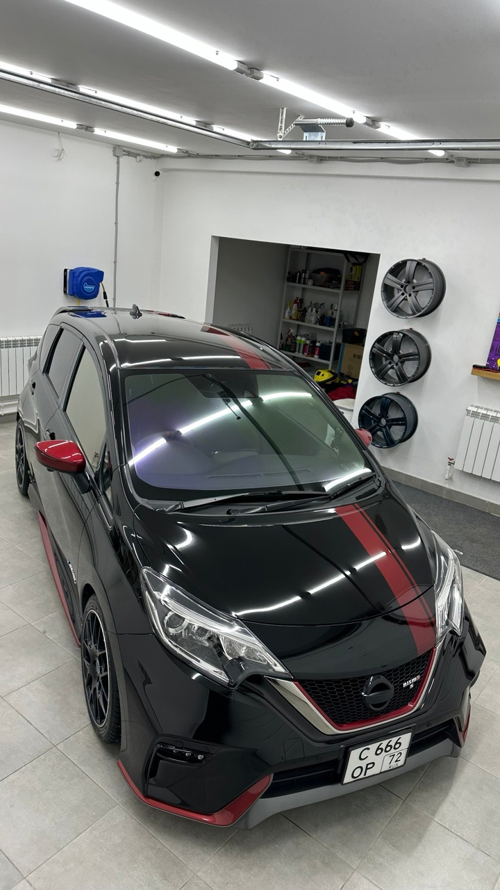 Покрытие кузова Nissan Note Nismo S "керамикой" Soft99 H-9 Ultimate Quartz — Nissan Note e-Power ...