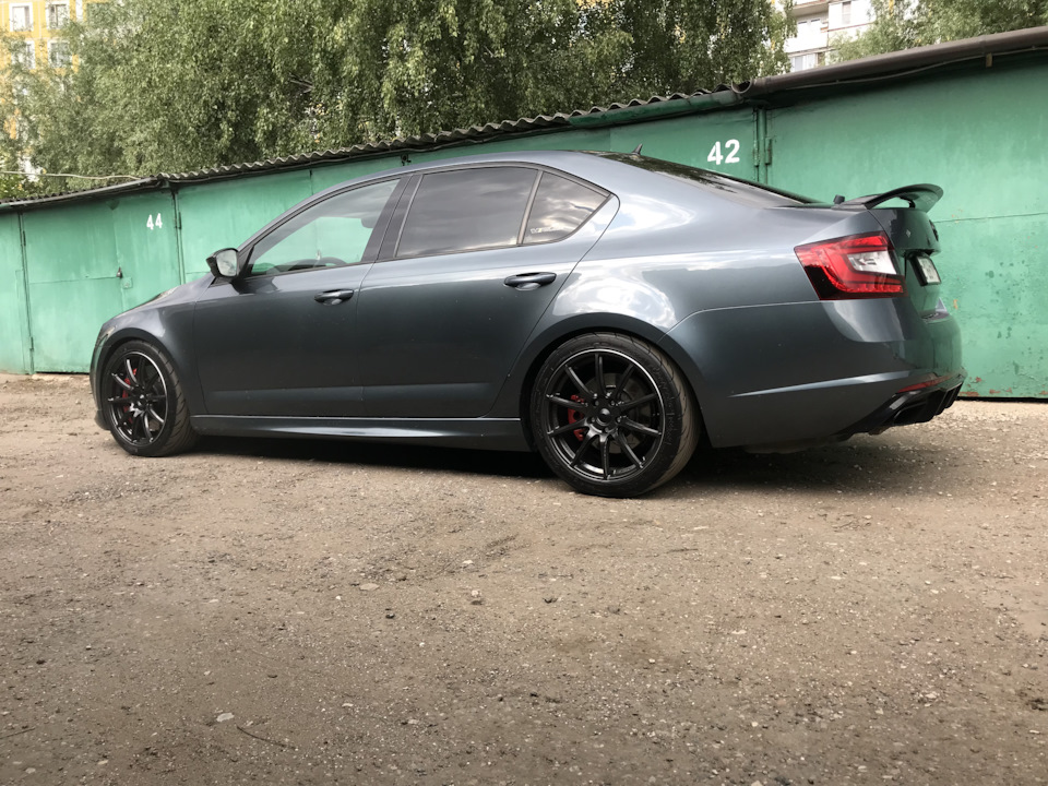 RAYS Gram Lights 57 Transcend. — Skoda Octavia RS A7 Mk3, 2 л, 2015 года | стайлинг | DRIVE2