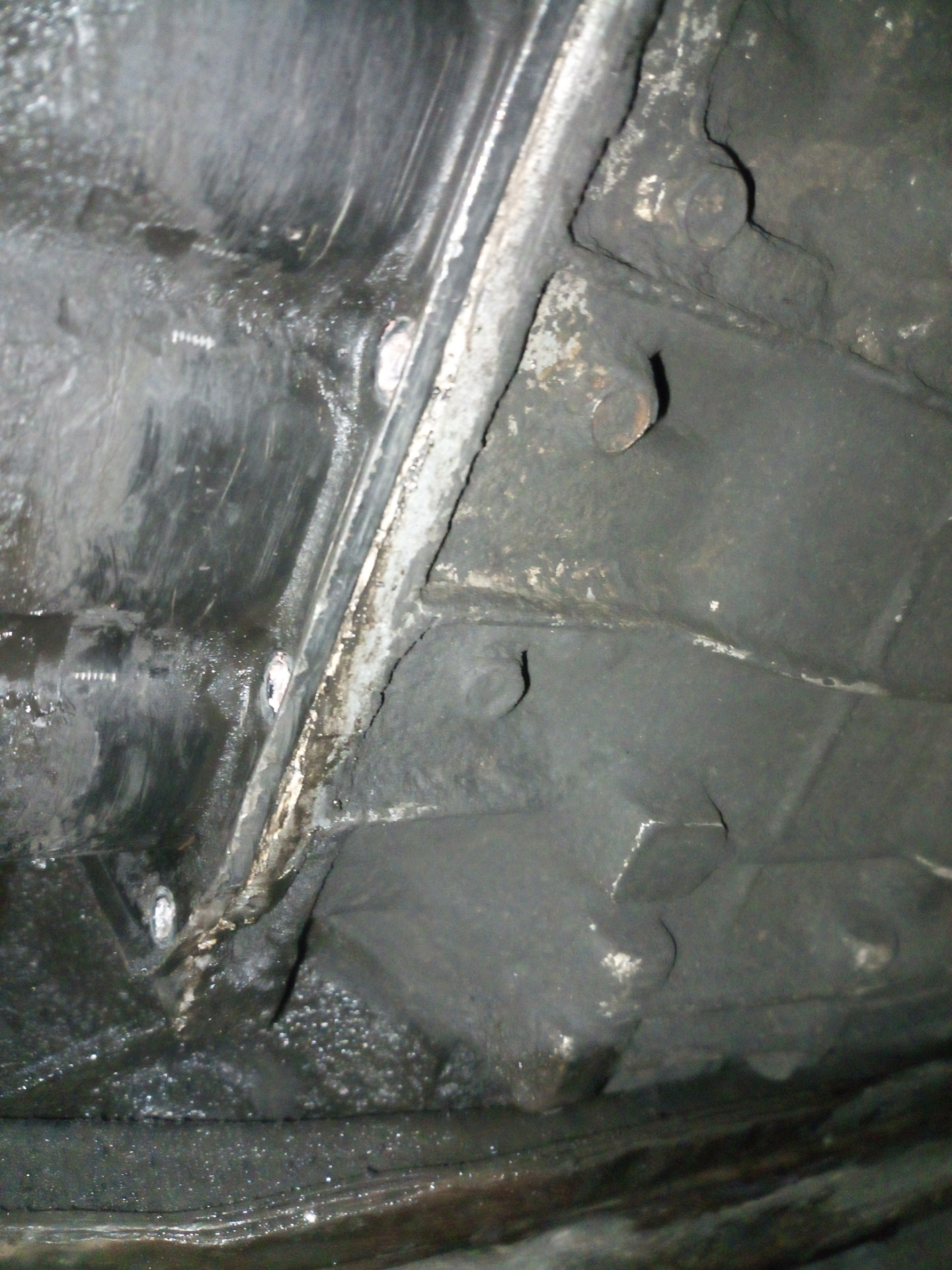 Всё ничё! Четыре! О трудных сайлентблоках. Переклеил поддон АКПП ...