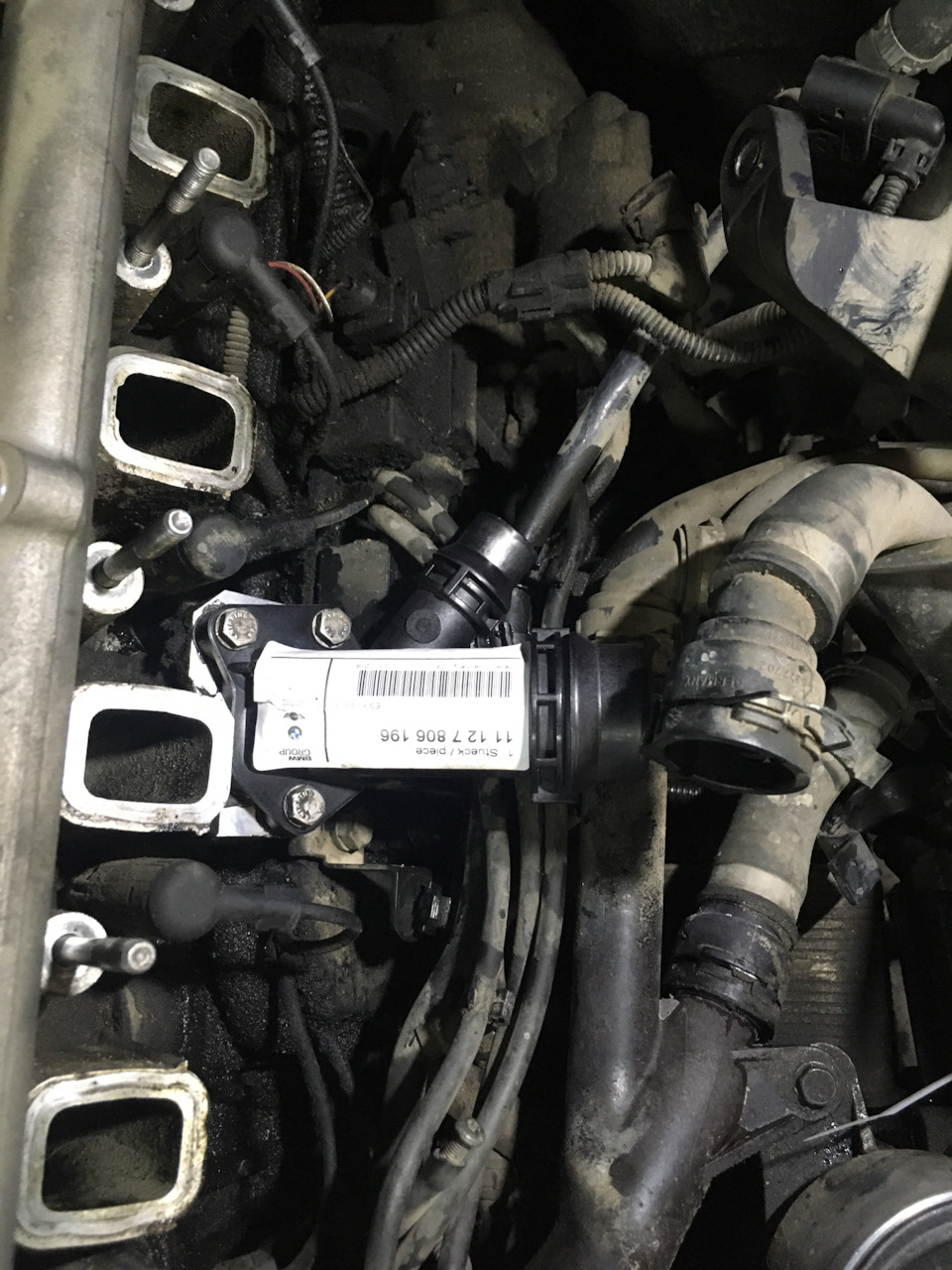 11127806196 Соединительный патрубок BMW | Запчасти на DRIVE2