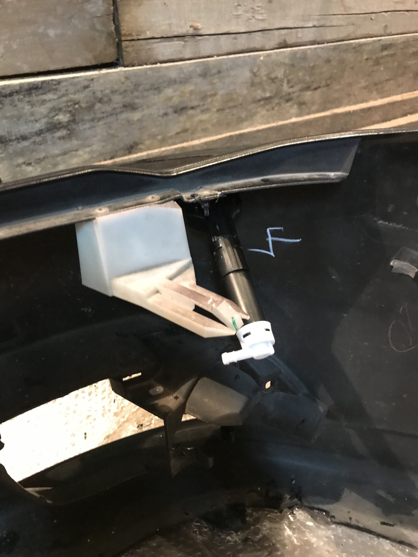 Штатный омыватель фар — Mitsubishi Lancer X, 1,6 л, 2012 года | своими ...