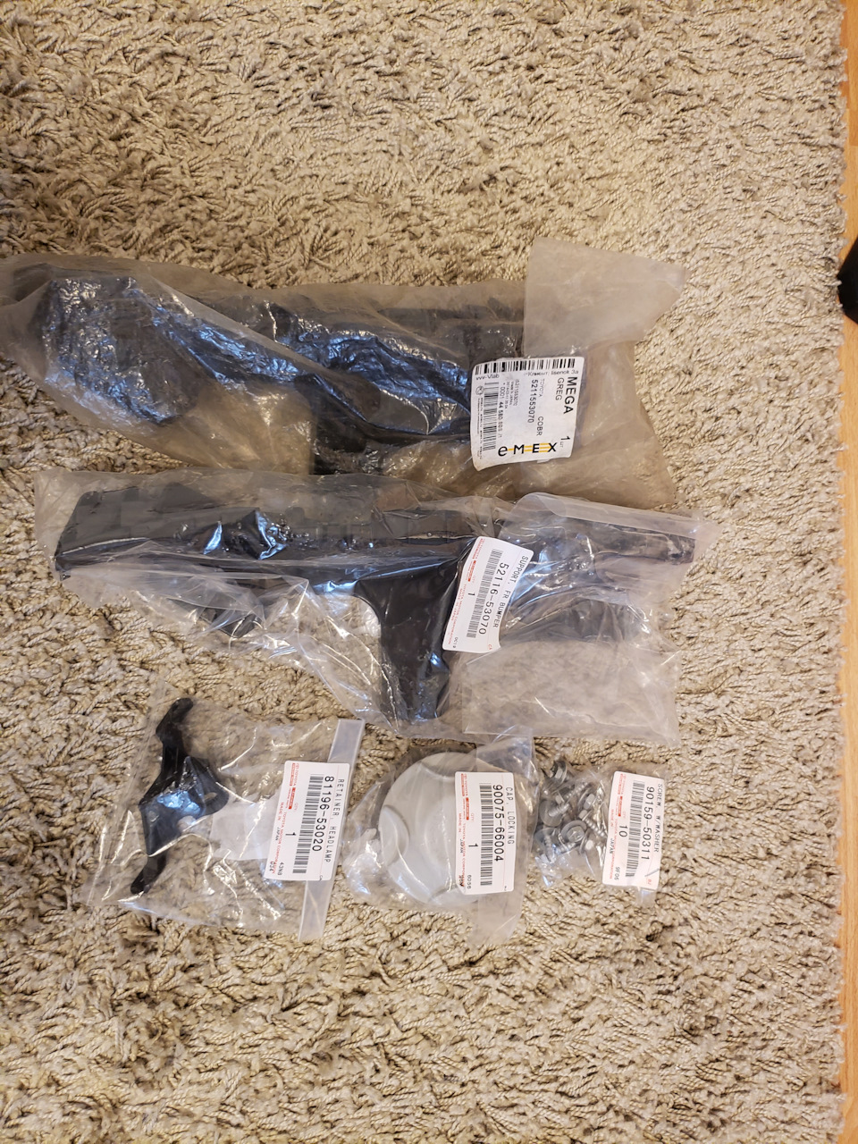 9007566004 Крышка TOYOTA LEXUS | Запчасти на DRIVE2