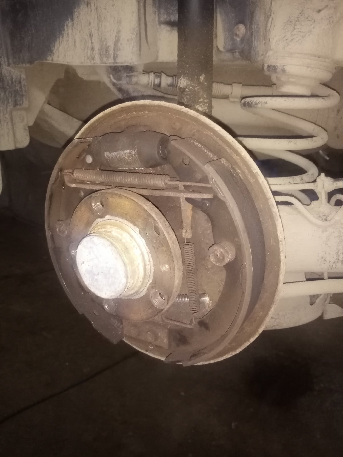 Замена задней ступицы и передних тормозных шлангов. — Skoda Octavia ...