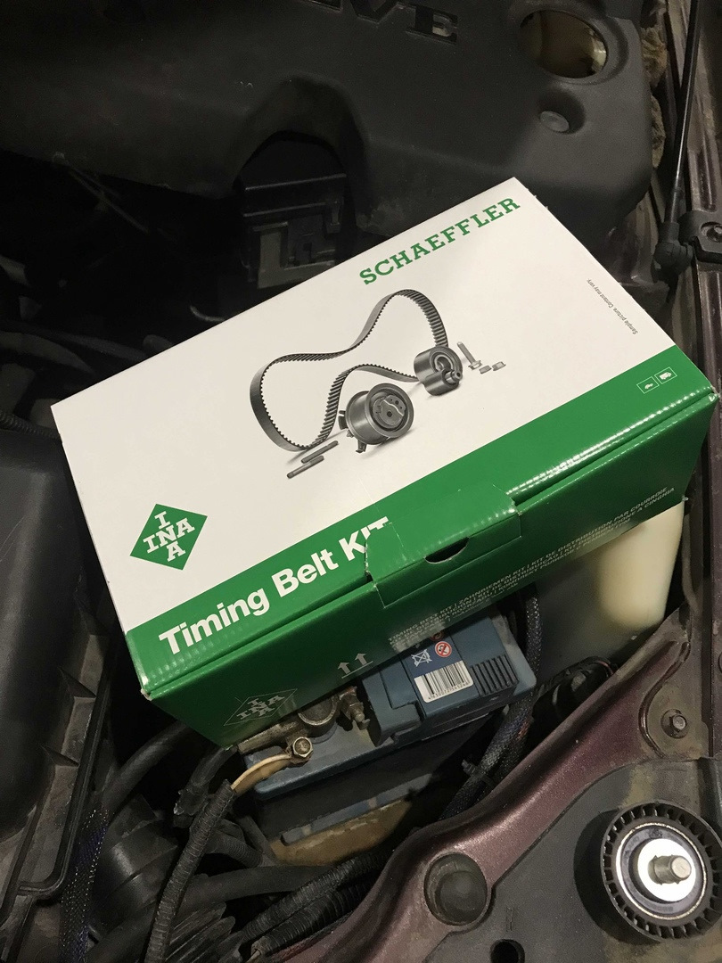 Замена комплекта ГРМ Ina 530053610 — Lada Приора седан, 1,6 л, 2011 ...