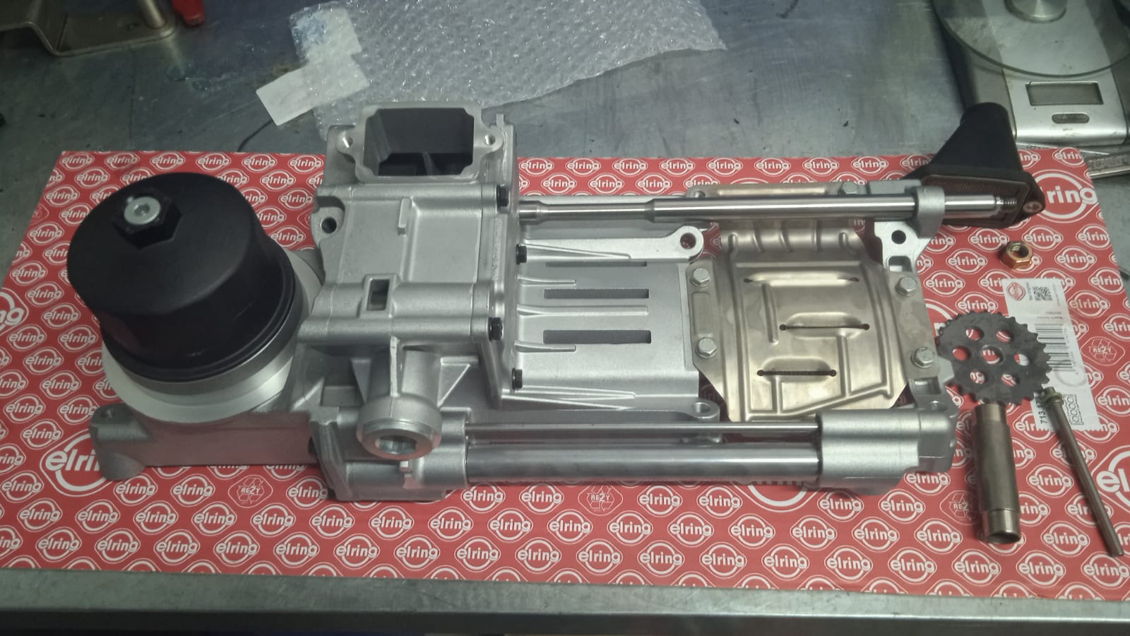 #31 Замена масляного насоса и маслосъёмных колпачков — BMW X5 (E53), 4 ...