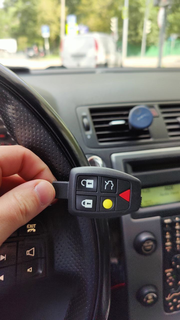 Keyless, part one. — Volvo S40 (2G), 2,5 л, 2006 года | электроника ...