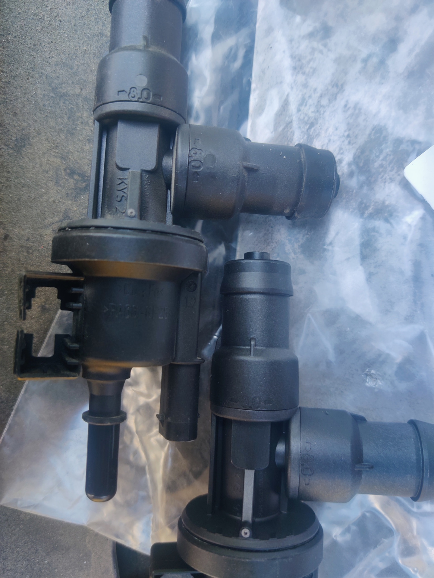 10. Замена клапана вентиляции топливного бака. — BMW X3 (G01), 2 л ...