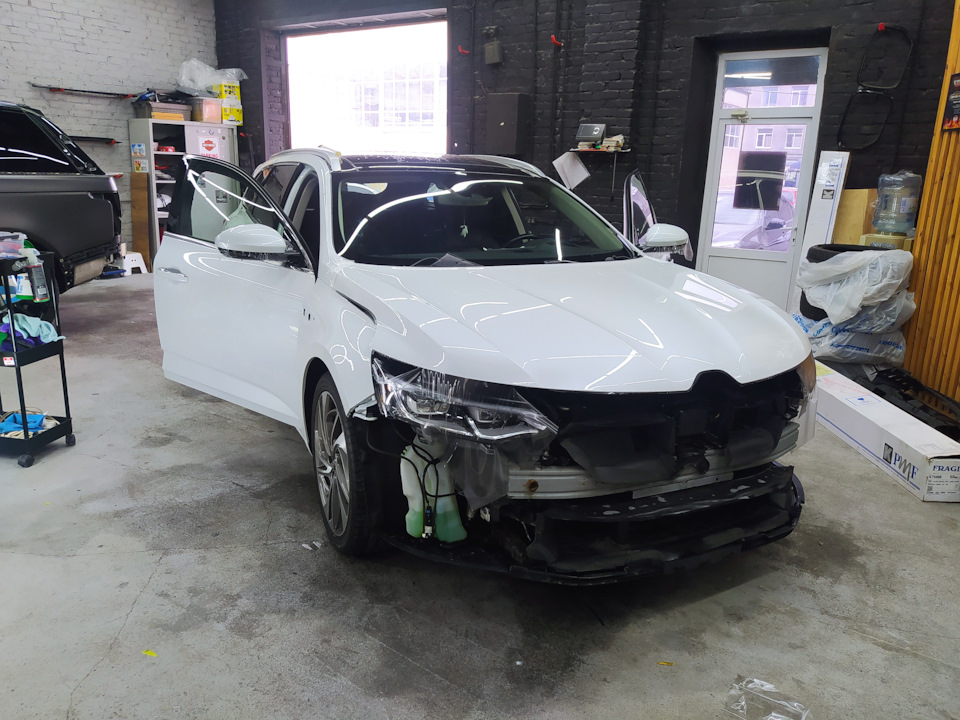 Заклейка кузова в бронь Quantum Pro (190 мкр) — Renault Talisman, 1,6 л ...