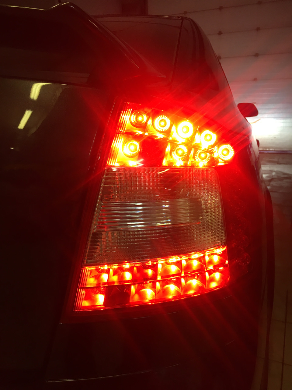 Шильдик I45 — Hyundai Sonata VI (YF), 2 л, 2010 года | запчасти | DRIVE2