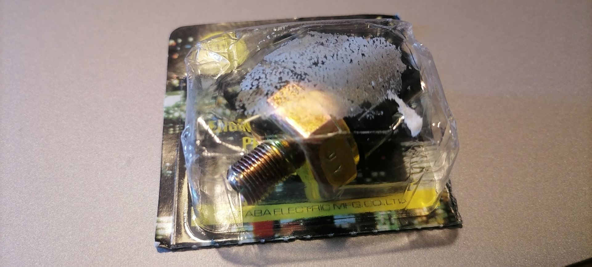 Датчик давления масла — Toyota Mark II Blit, 2 л, 2005 года | запчасти ...