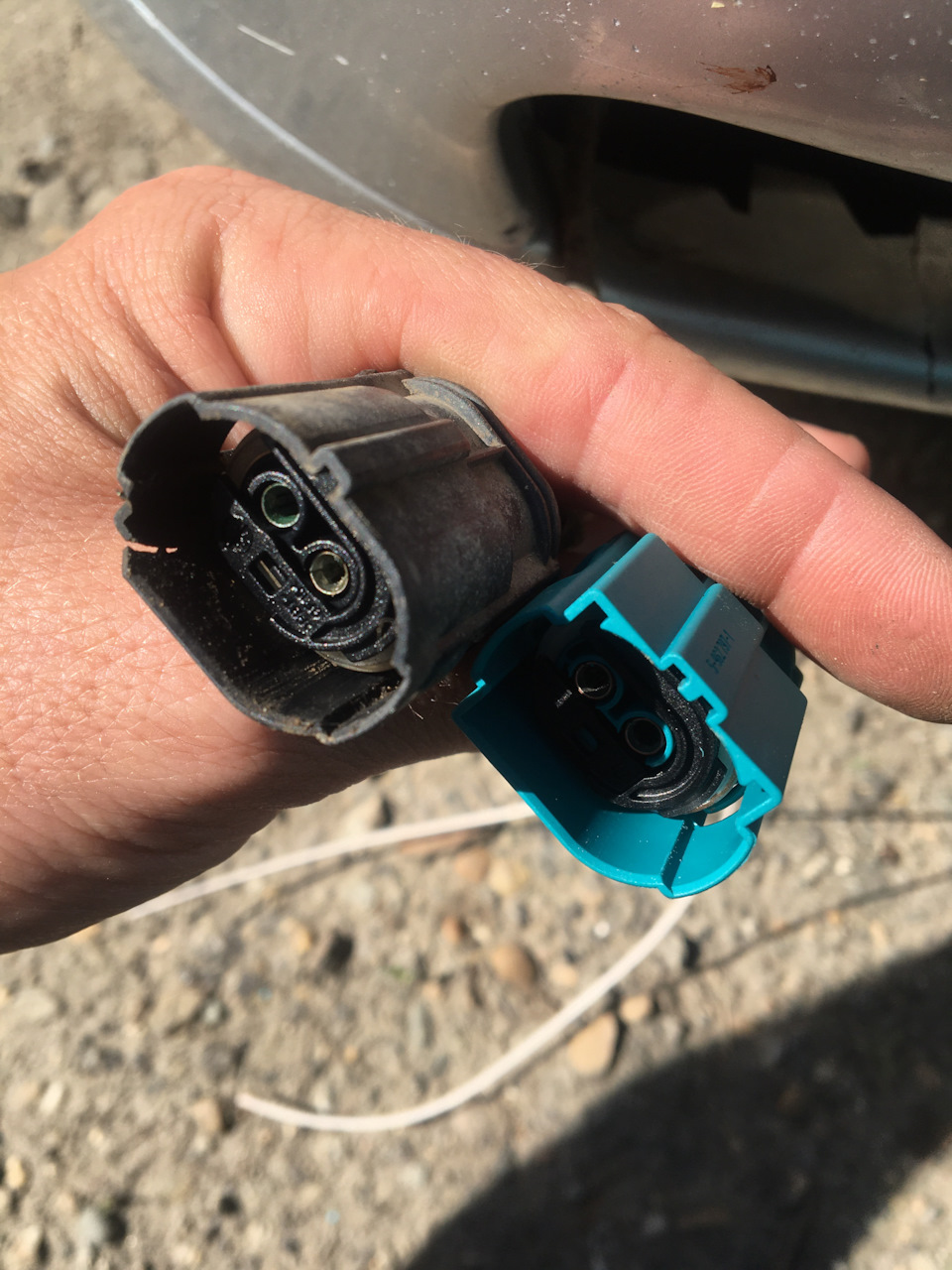 Замена стёкл на противотуманых фарах — BMW 5 series (E39), 2 л, 1997 ...