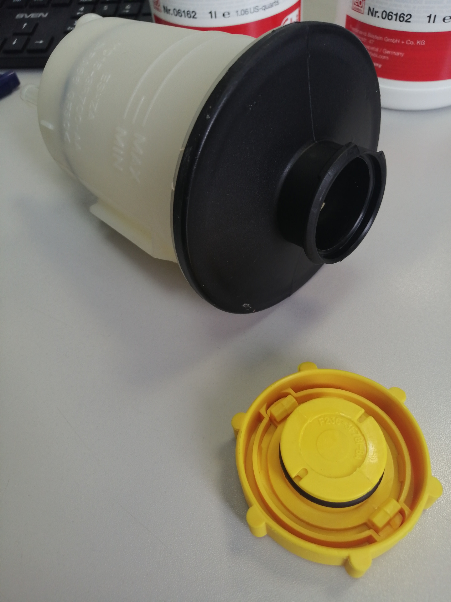 Замена жидкости ГУР+бачок на Рендж Ровер, продолжение. — Land Rover ...