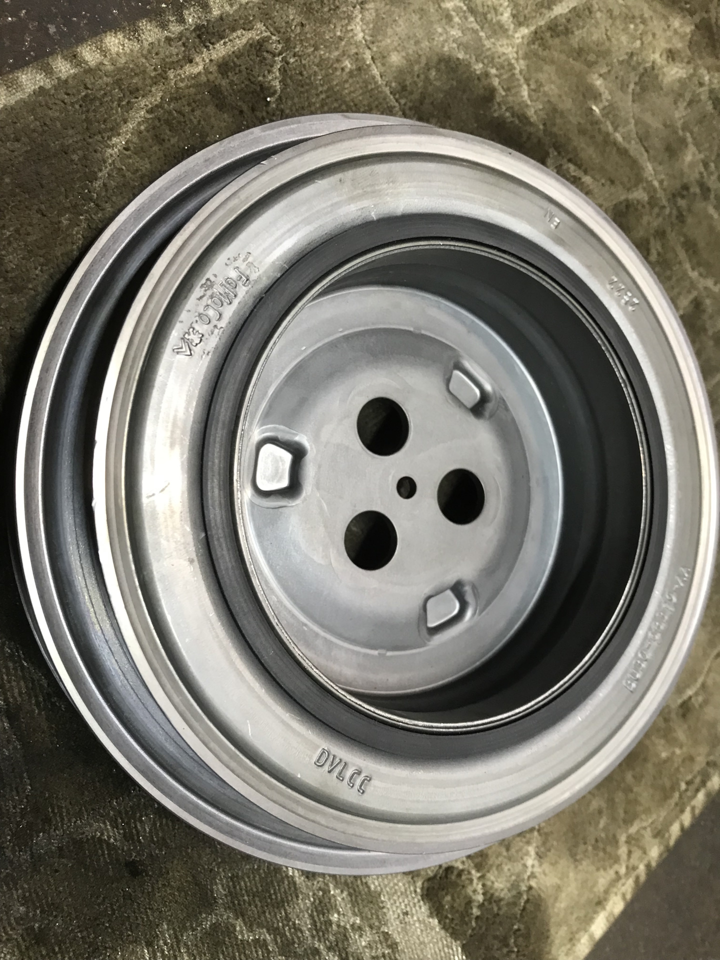 демпферные шкивы коленвала от SAT не брать !💩 — Ford Transit Custom, 2 ...