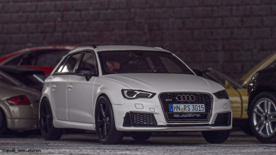 2015 Audi RS3 Sportback Typ (8V) Weiß (Spark) 1:43 — DRIVE2