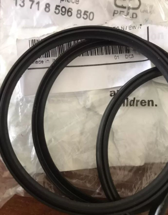 Прокладки Интеркулера bmw 13718596850 — DRIVE2