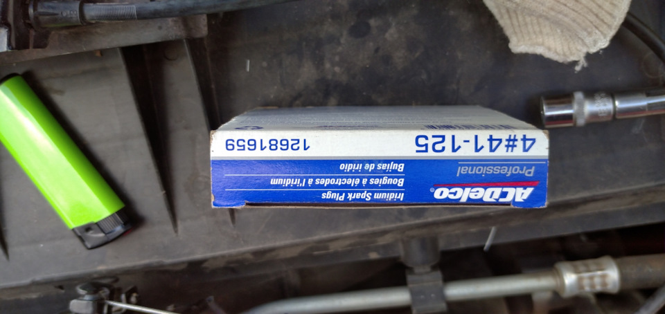 Замена воздушного, салонного фильтров и свечей зажигания. — GMC Terrain ...