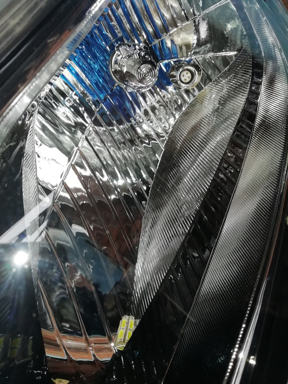 Достал лампу габарита — KIA Rio (3G), 1,4 л, 2014 года | своими руками ...