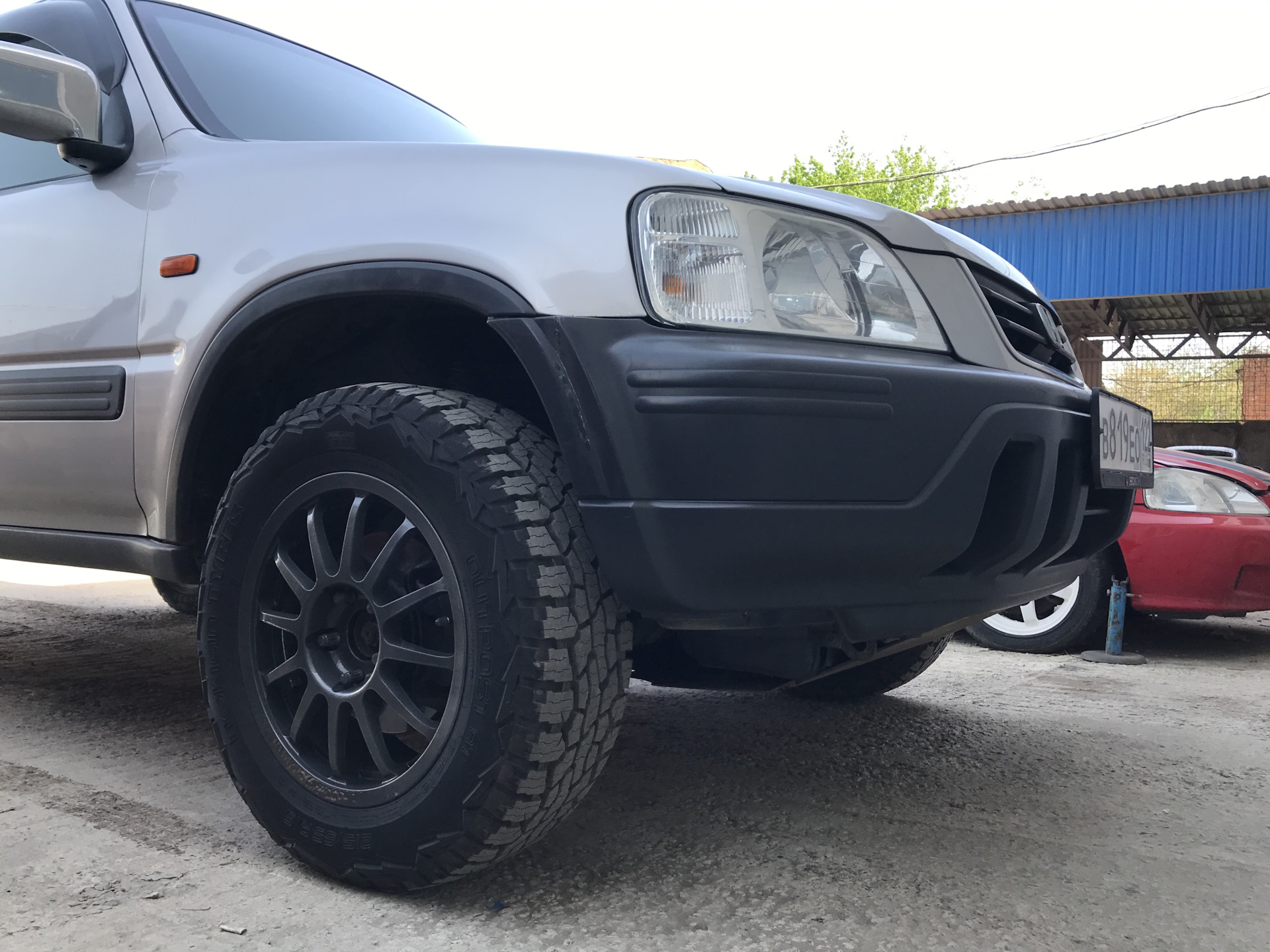 Nokian outpost 215/65/16 Cr-v — Honda CR-V (RD1/RD2), 2 л, 1998 года | шины | DRIVE2
