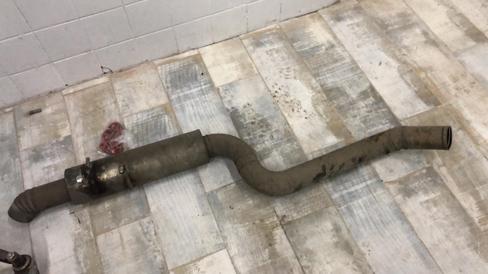 Выхлоп от CHS — BMW 3 series (E30), 2,5 л, 1986 года | тюнинг | DRIVE2