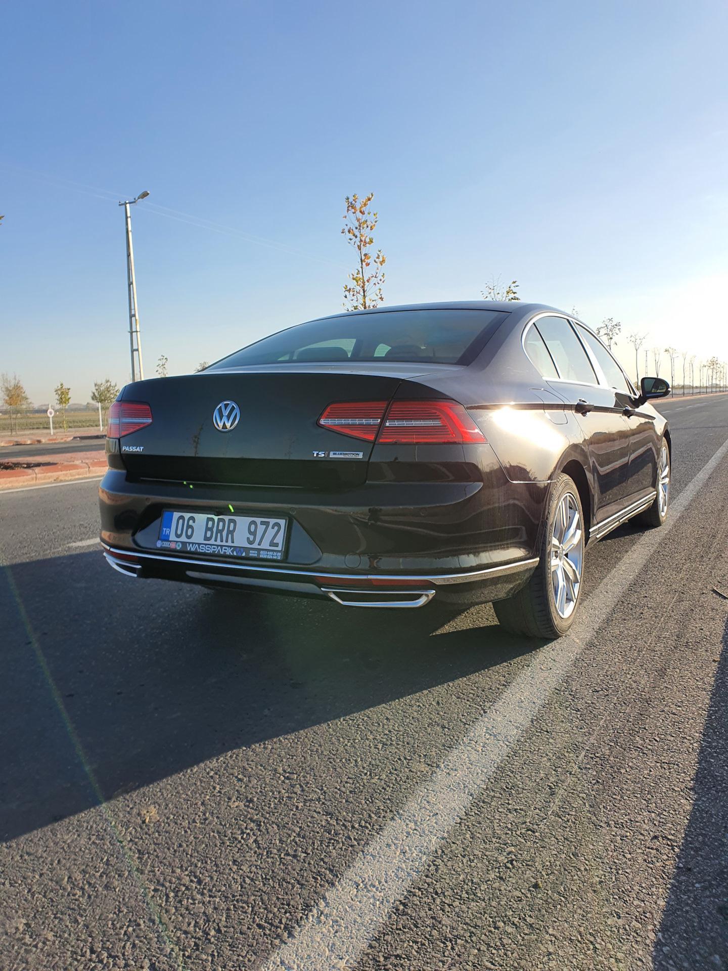 Vw Passat B8 diffuser view — Volkswagen Passat B8, 1,4 л, 2016 года ...