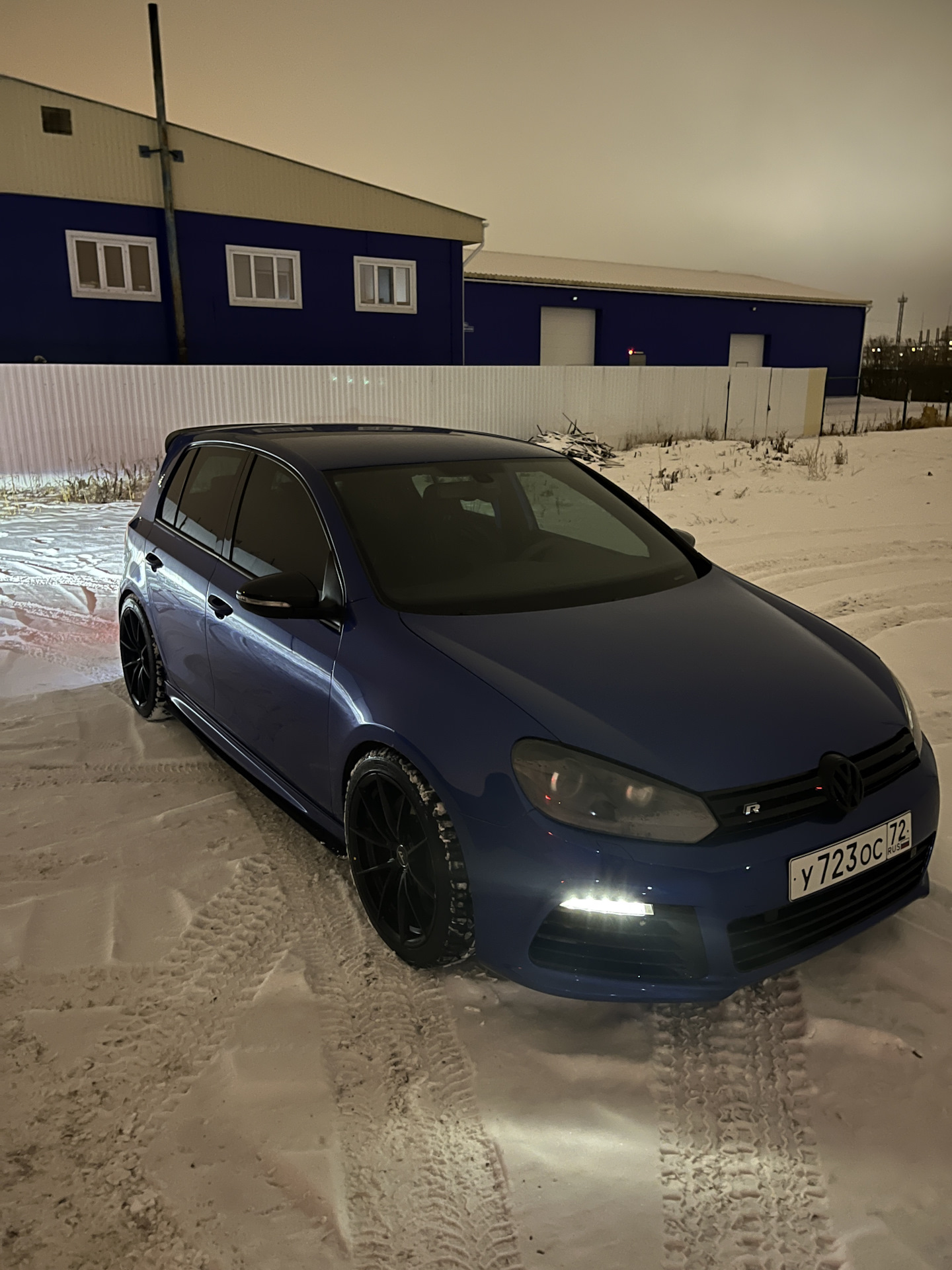 Winter look — Volkswagen Golf R Mk6, 2 л, 2012 года | тюнинг | DRIVE2