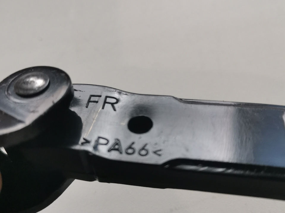 31298466 Ограничитель двери Volvo | Запчасти на DRIVE2