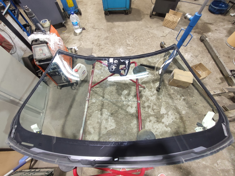 31402733 Стекло лобовое Volvo | Запчасти на DRIVE2